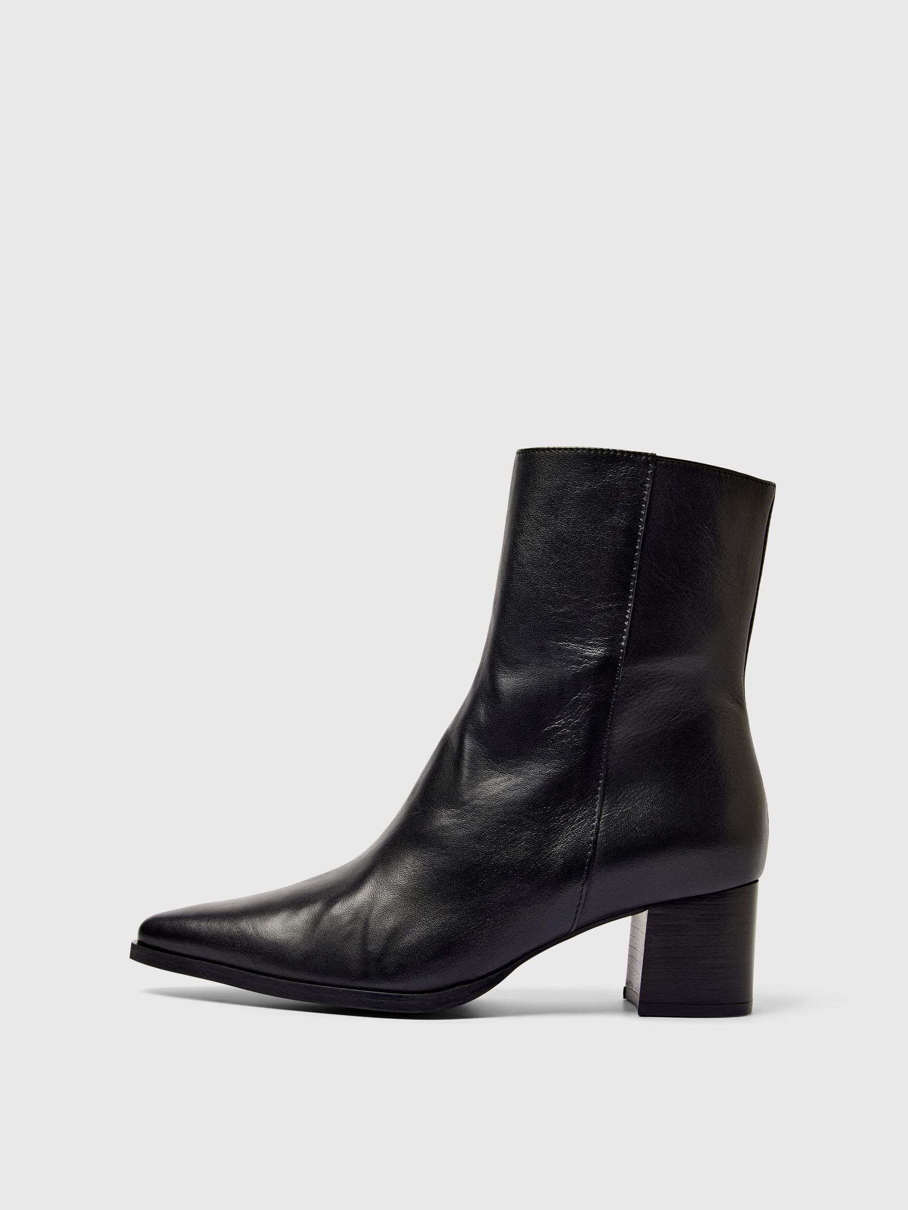 LEATHER HEELED BOOTS | Black | Selected