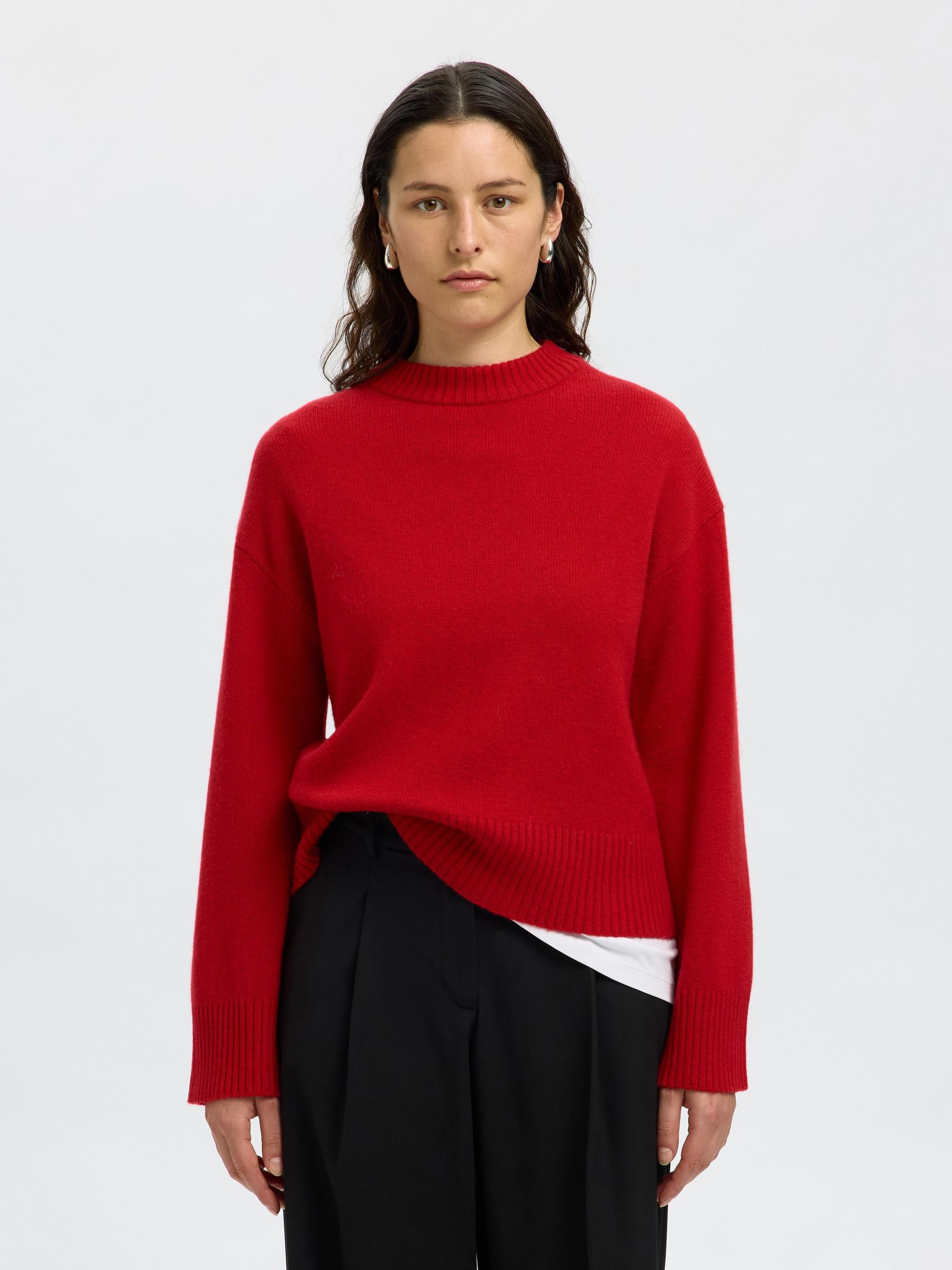 SWETER | Red | Selected
