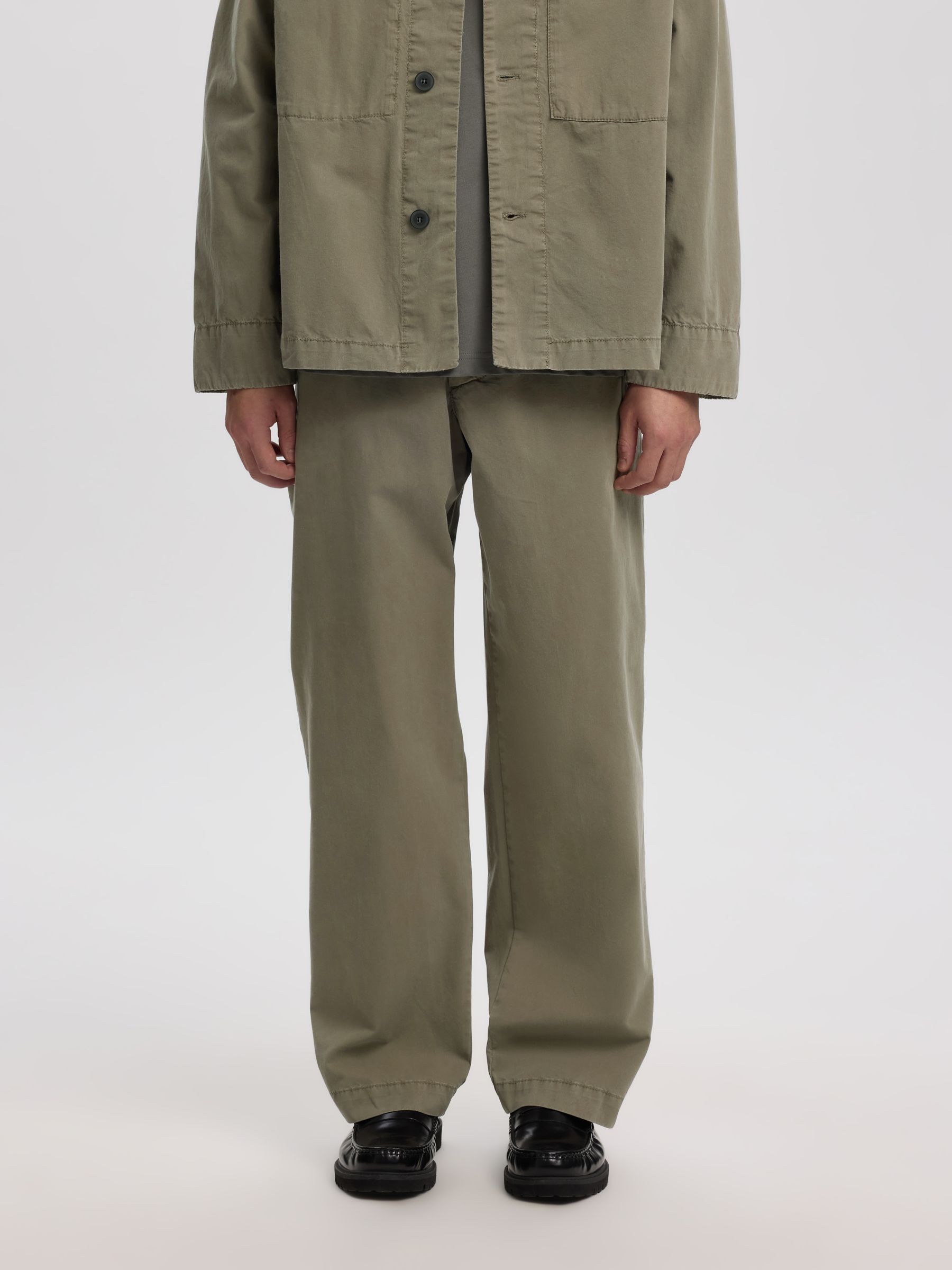 LOOSE FIT CHINOS | Grey | Selected